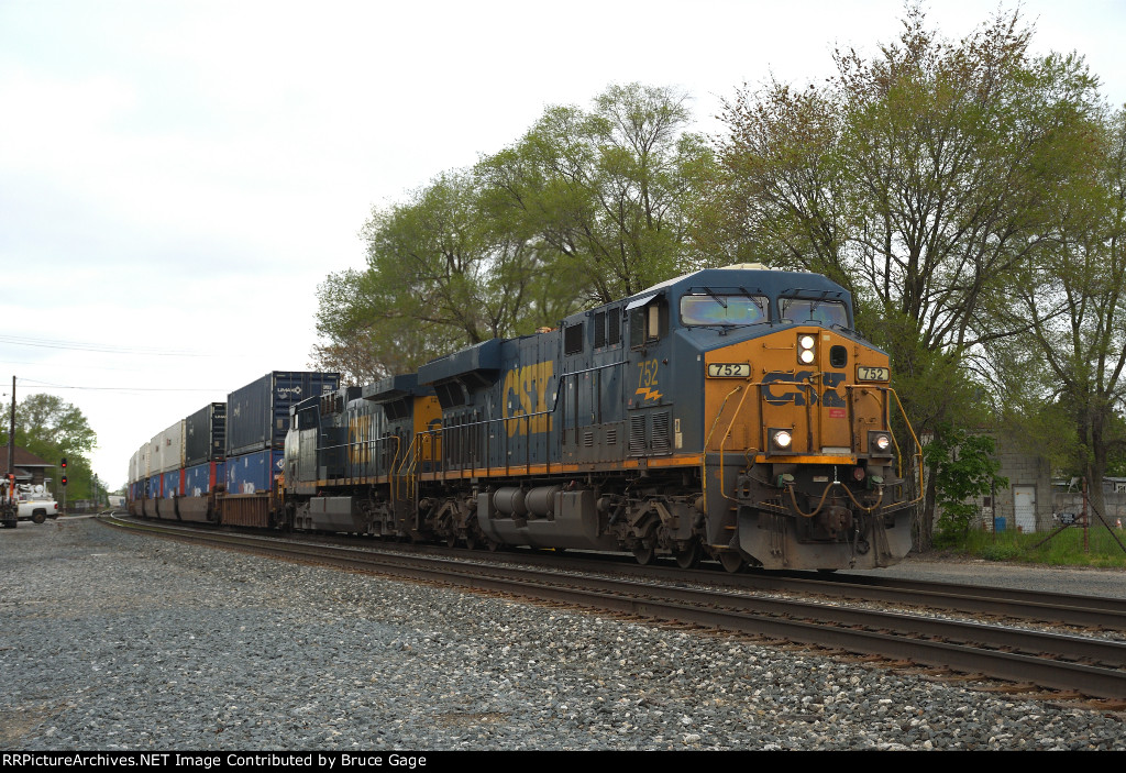 CSX 752